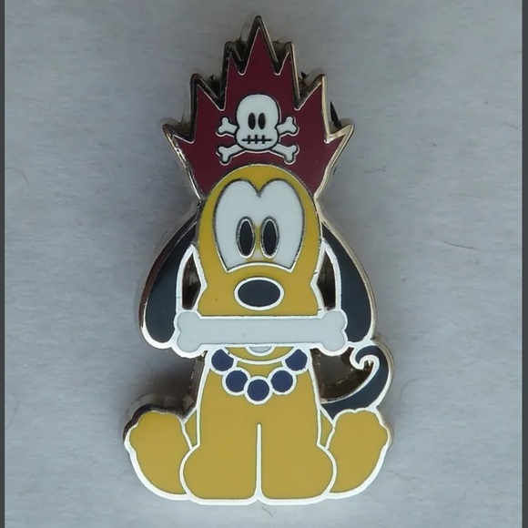 Disney | Other | Disney Trading Pin Pluto 207 Pirates Of The Caribbean ...